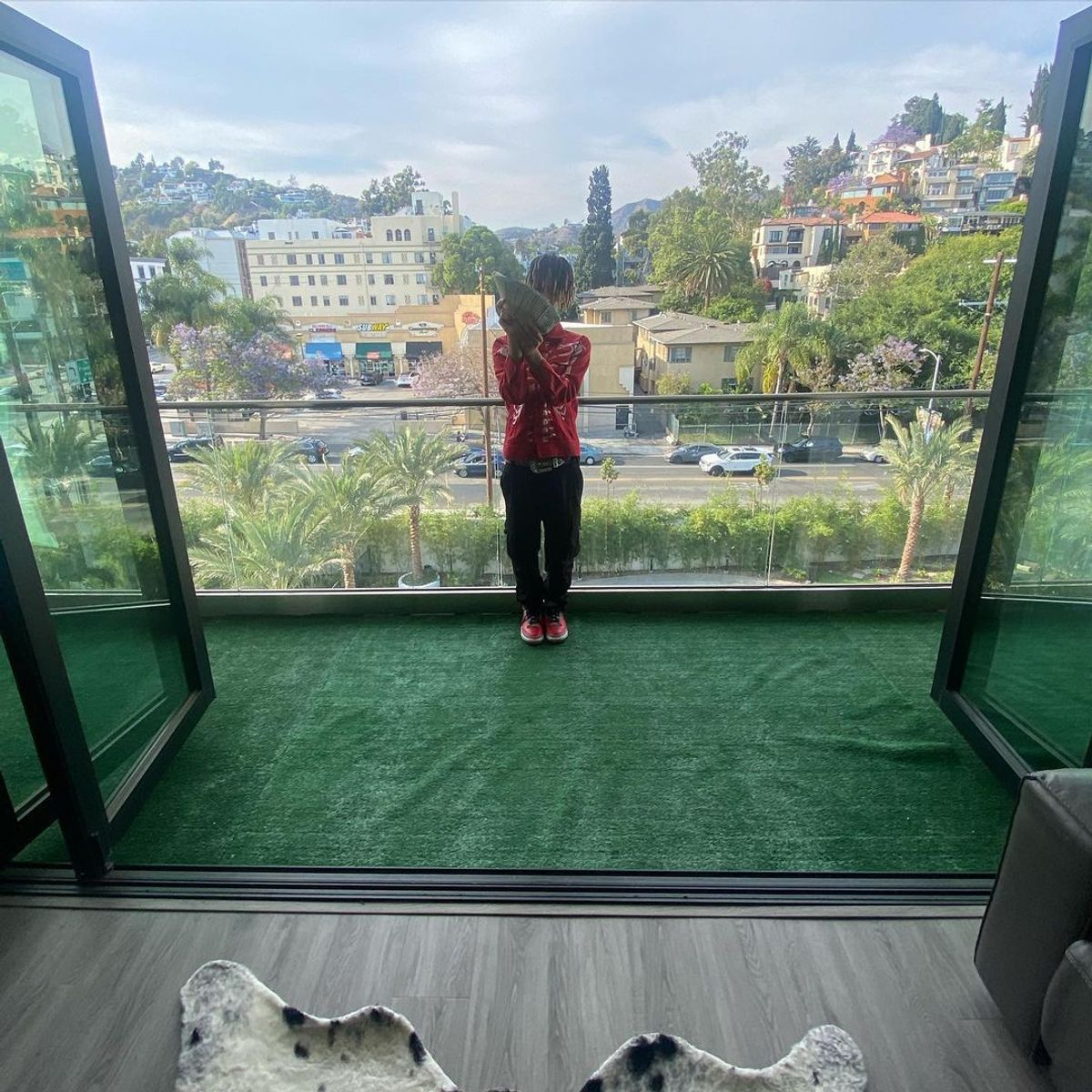 Kashdami Outfit from June 16, 2021 | WHAT’S ON THE STAR?