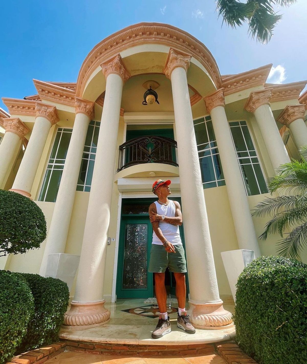 Sfera Ebbasta Outfit from July 29, 2021 | WHAT’S ON THE STAR?