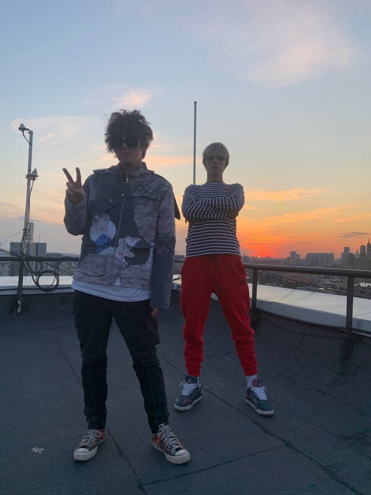 White Punk Outfit from July 28, 2021 | WHAT’S ON THE STAR?