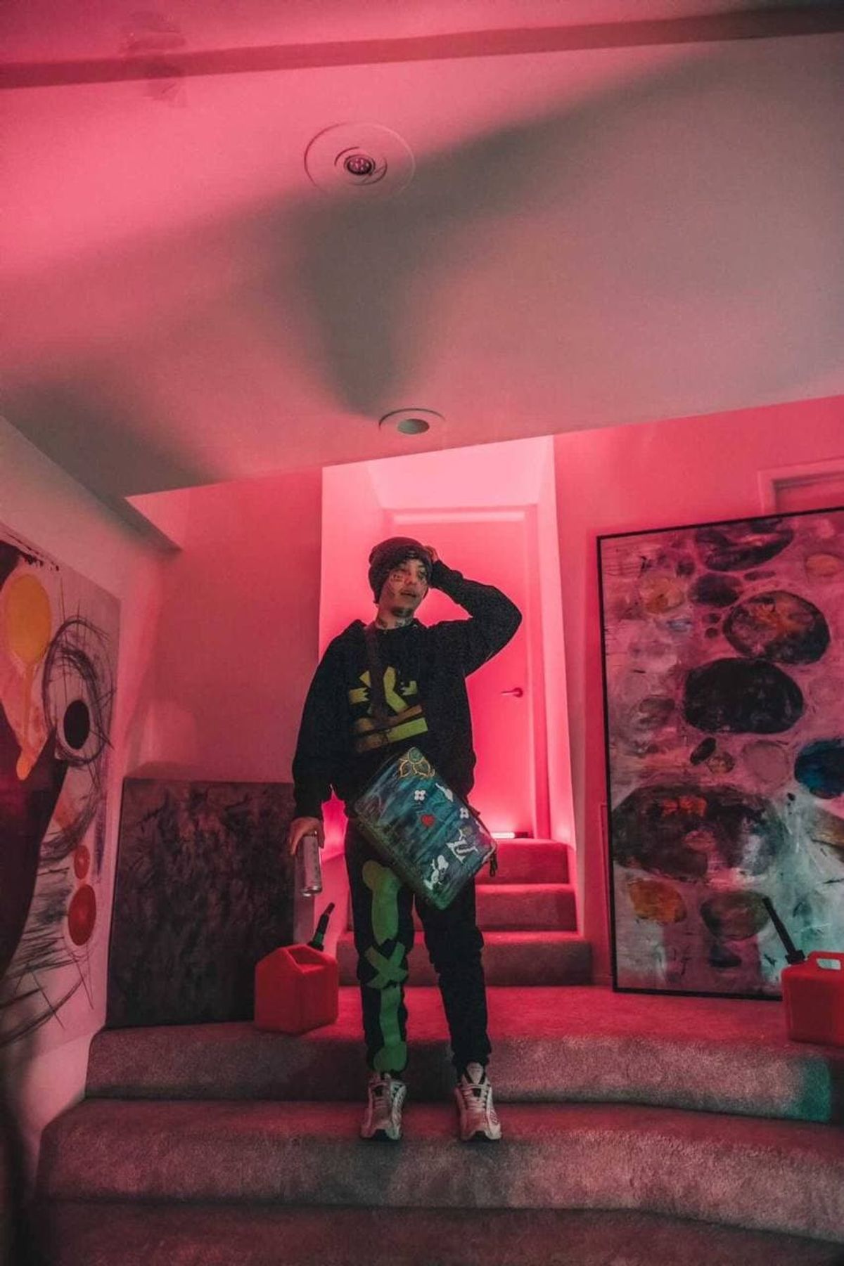 Lil Xan Outfit From July 20 2020 Whats On The Star