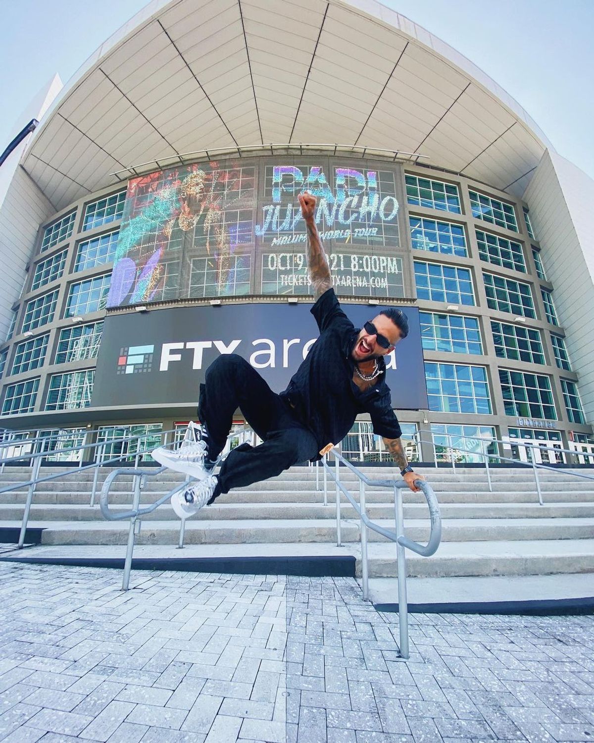 Maluma Outfit from August 6, 2021 | WHAT’S ON THE STAR?