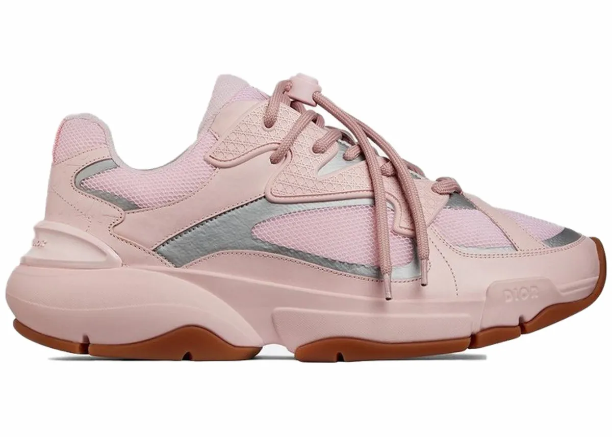 Dior "B24" Pale Pink Sneakers | WHAT’S ON THE STAR?