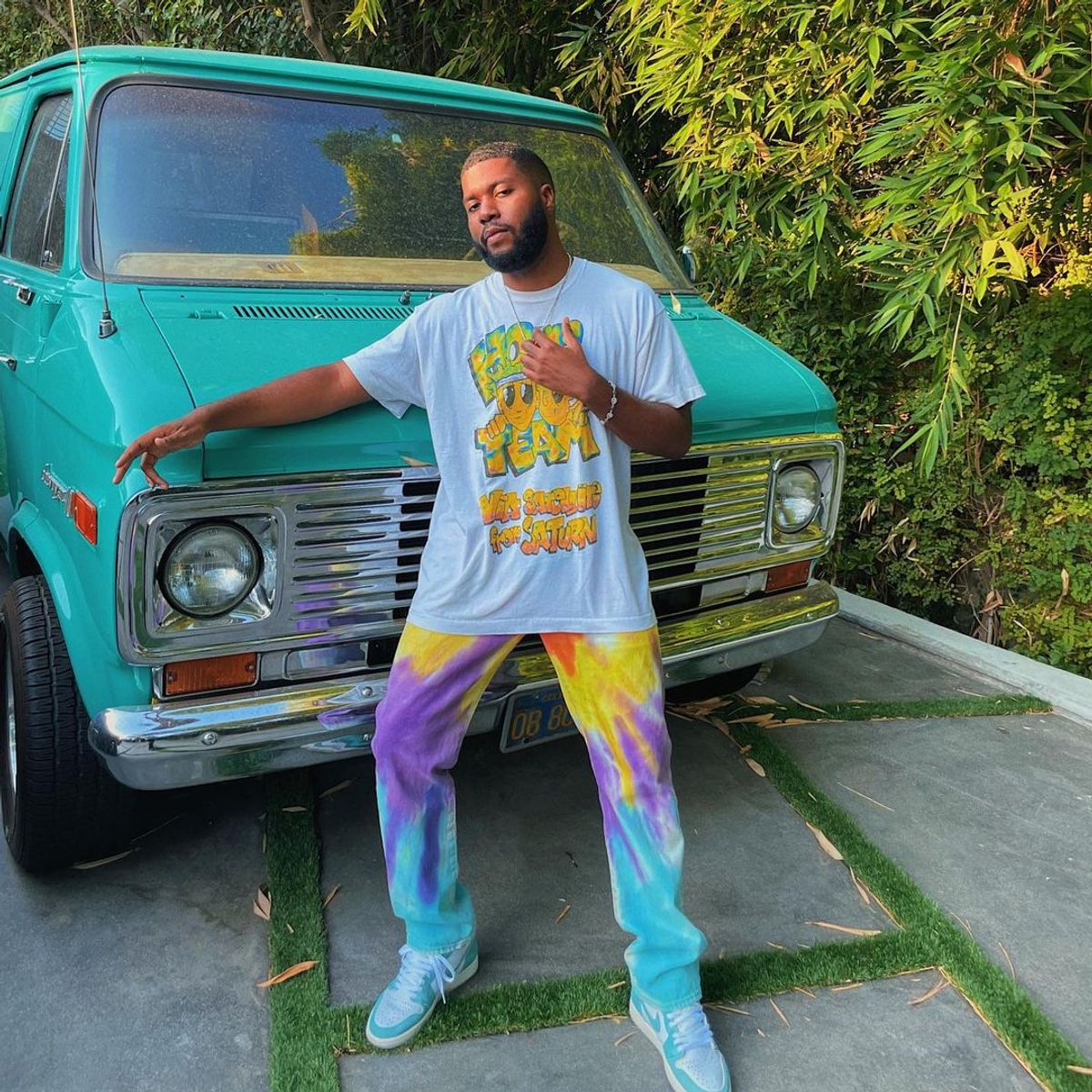 Khalid Outfit from August 11, 2021 | WHAT’S ON THE STAR?