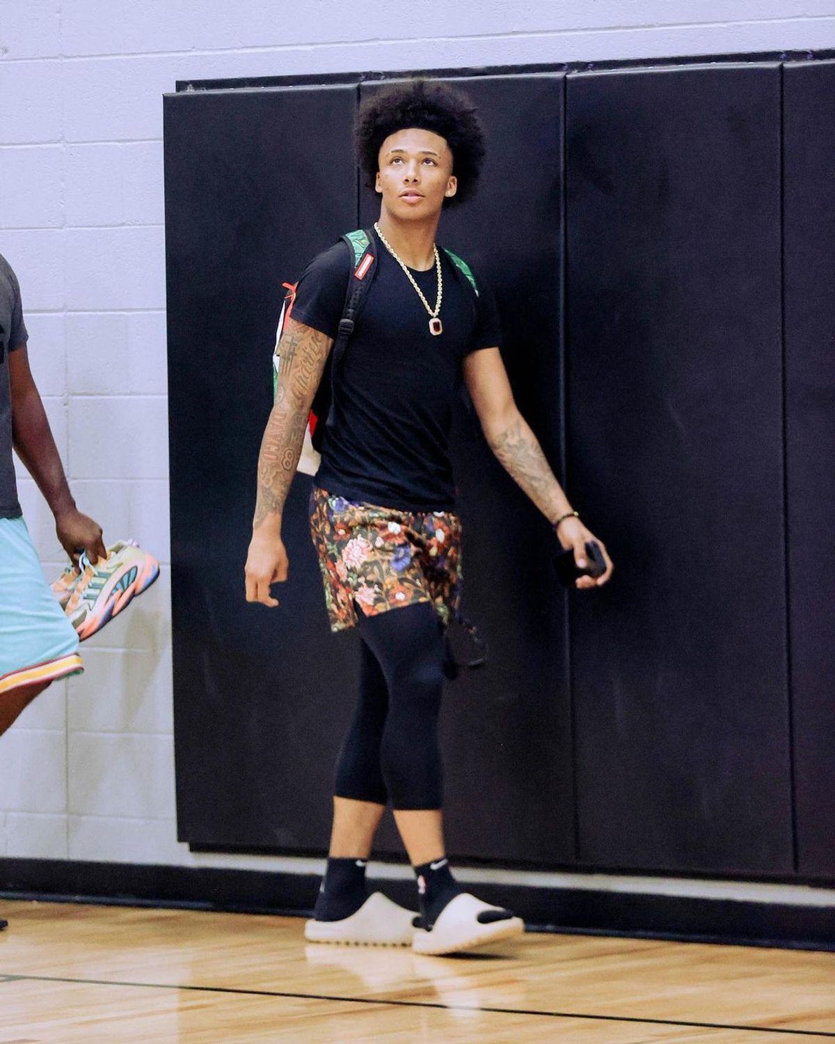 Mikey Outfit from August 19, 2021 | WHAT’S ON THE STAR?