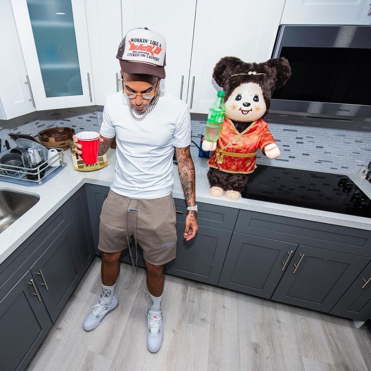 Sfera Ebbasta Outfit from August 19, 2021 | WHAT’S ON THE STAR?