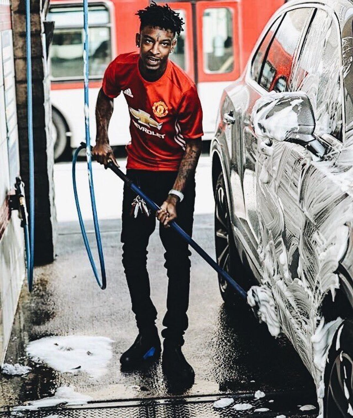 21 Savage Outfit from July 15, 2017 | WHAT’S ON THE STAR?