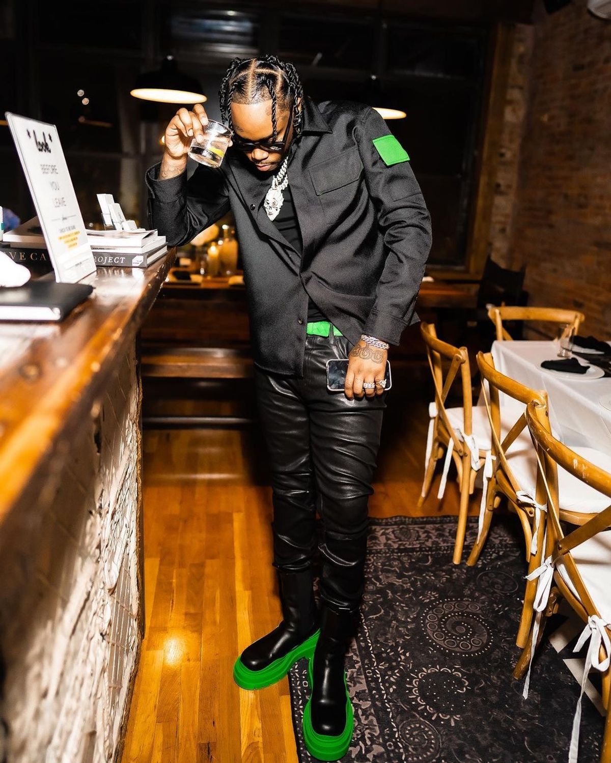 Fivio Foreign Outfit from August 27, 2021 | WHAT’S ON THE STAR?