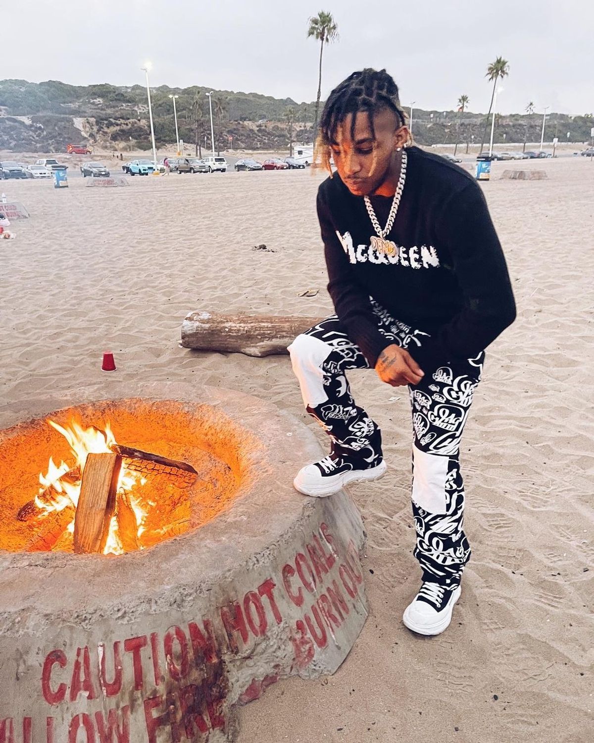 DDG Outfit from September 1, 2021 | WHAT’S ON THE STAR?