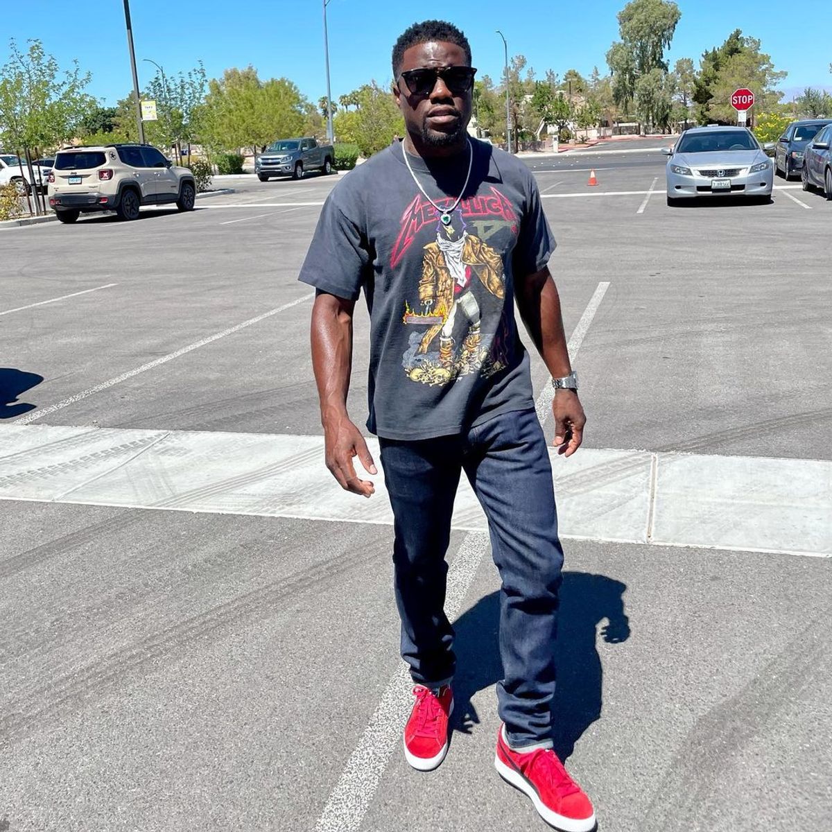 Kevin Hart Outfit from September 5, 2021 | WHAT’S ON THE STAR?