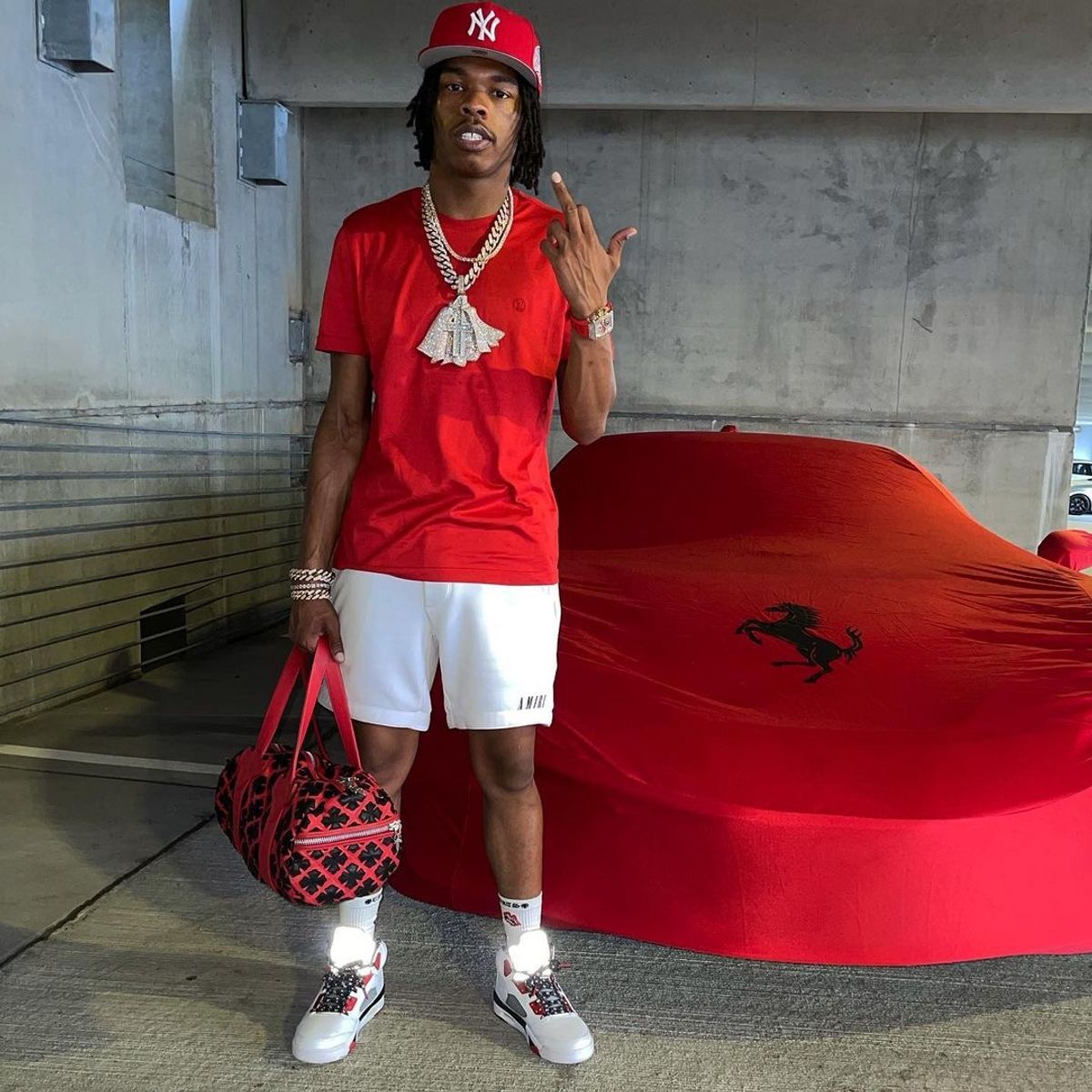 Lil Baby Outfit from September 7, 2021 | WHAT’S ON THE STAR?