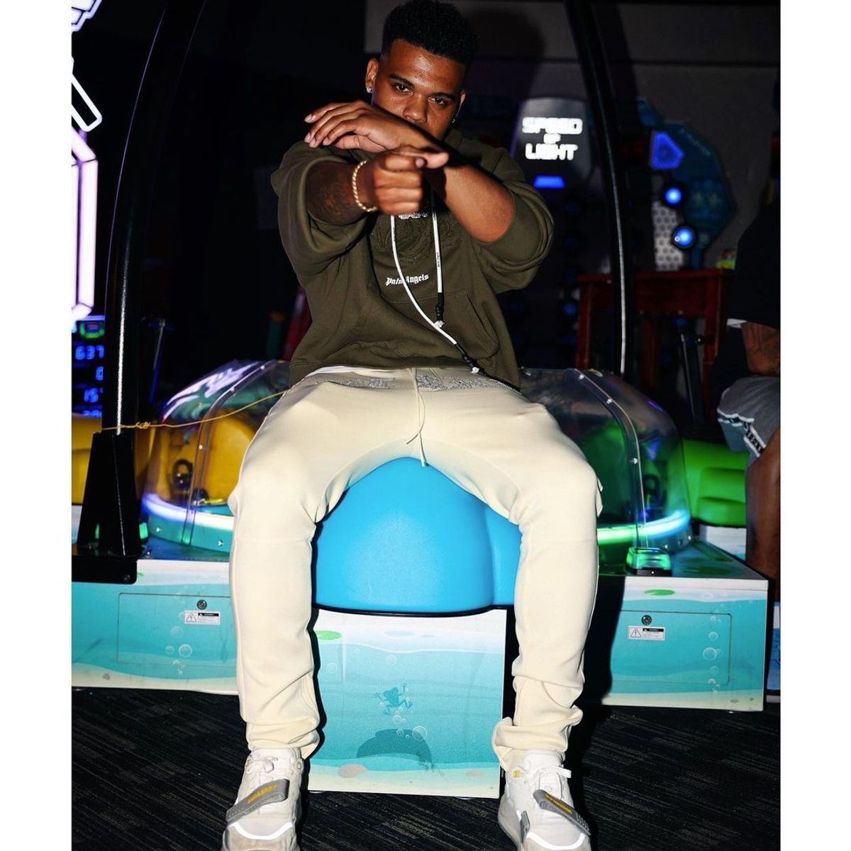 OG 3Three Outfit from September 8, 2021 | WHAT’S ON THE STAR?
