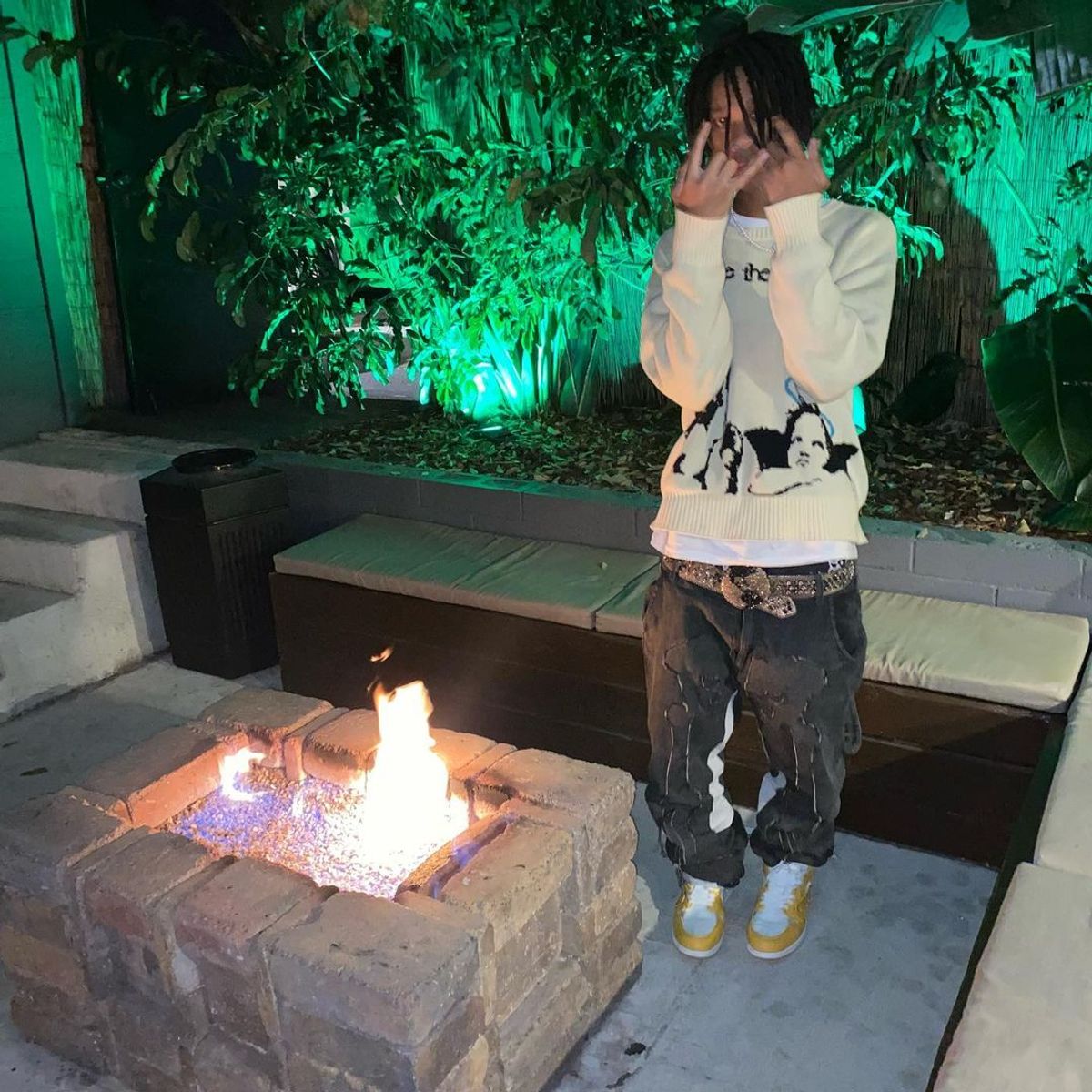 Kashdami Outfit from September 9, 2021 | WHAT’S ON THE STAR?