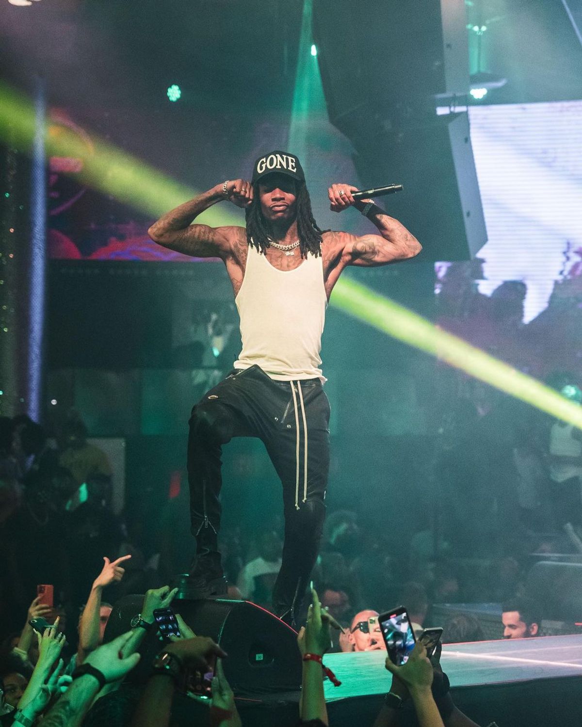 Wiz Khalifa Outfit from September 8, 2021 | WHAT’S ON THE STAR?