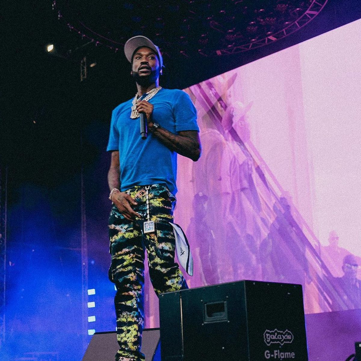 Meek Mill Outfit from September 11, 2021 | WHAT’S ON THE STAR?