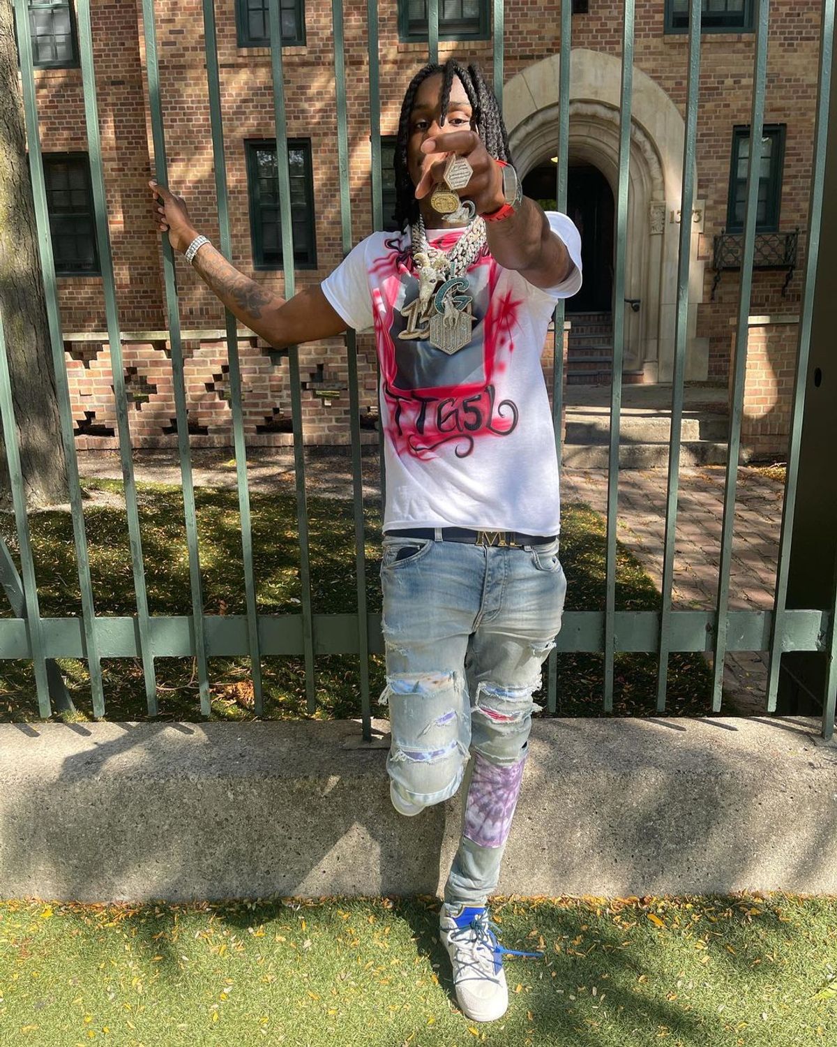 Polo G Outfit from September 17, 2021 | WHAT’S ON THE STAR?