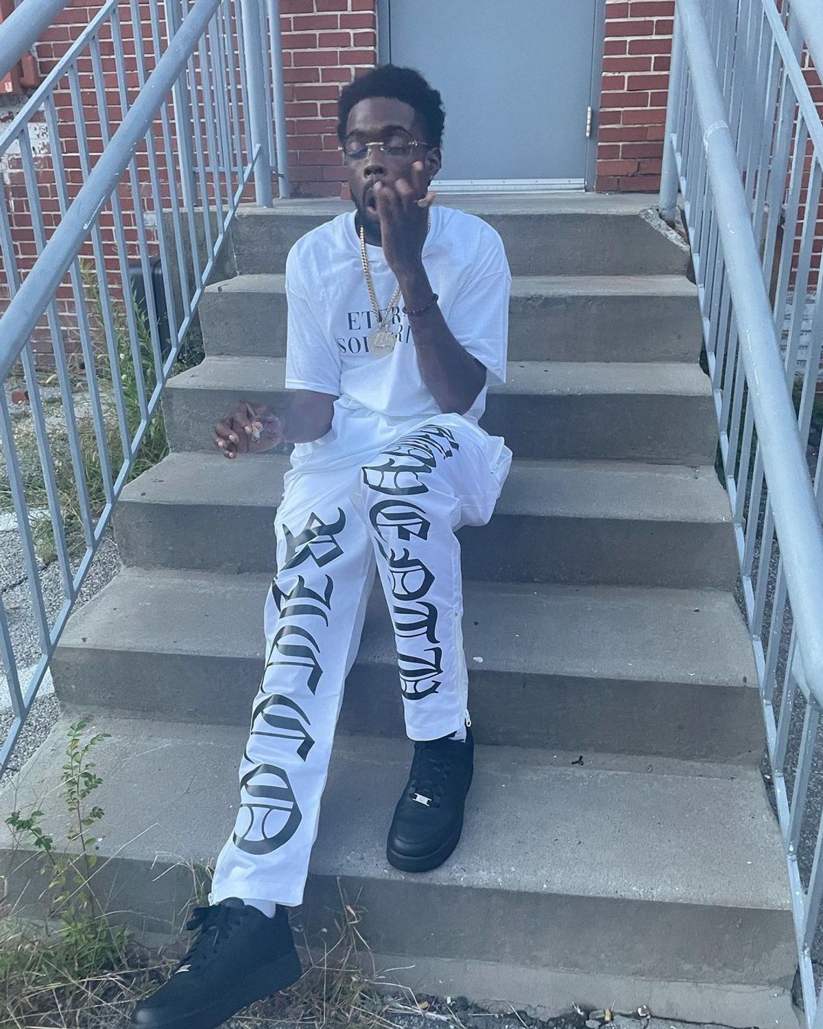 Seddy Hendrinx Outfit from September 18, 2021 | WHAT’S ON THE STAR?