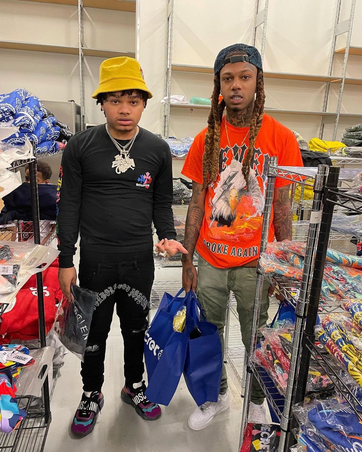 No Cap Outfit from July 25, 2021 | WHAT’S ON THE STAR?