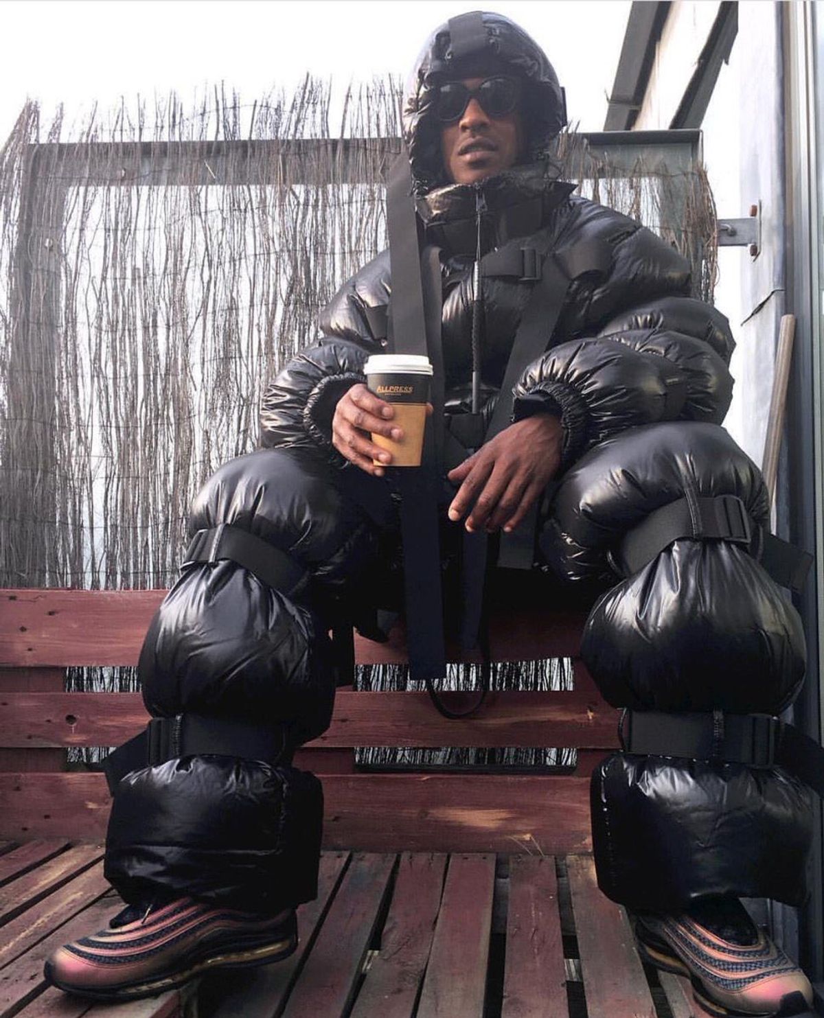 Skepta Outfit from February 15, 2018 | WHAT’S ON THE STAR?