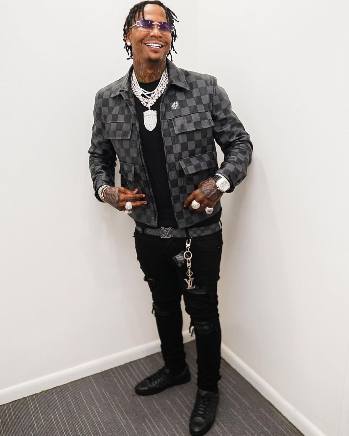 Moneybagg Yo Outfit from September 25, 2021 | WHAT’S ON THE STAR?