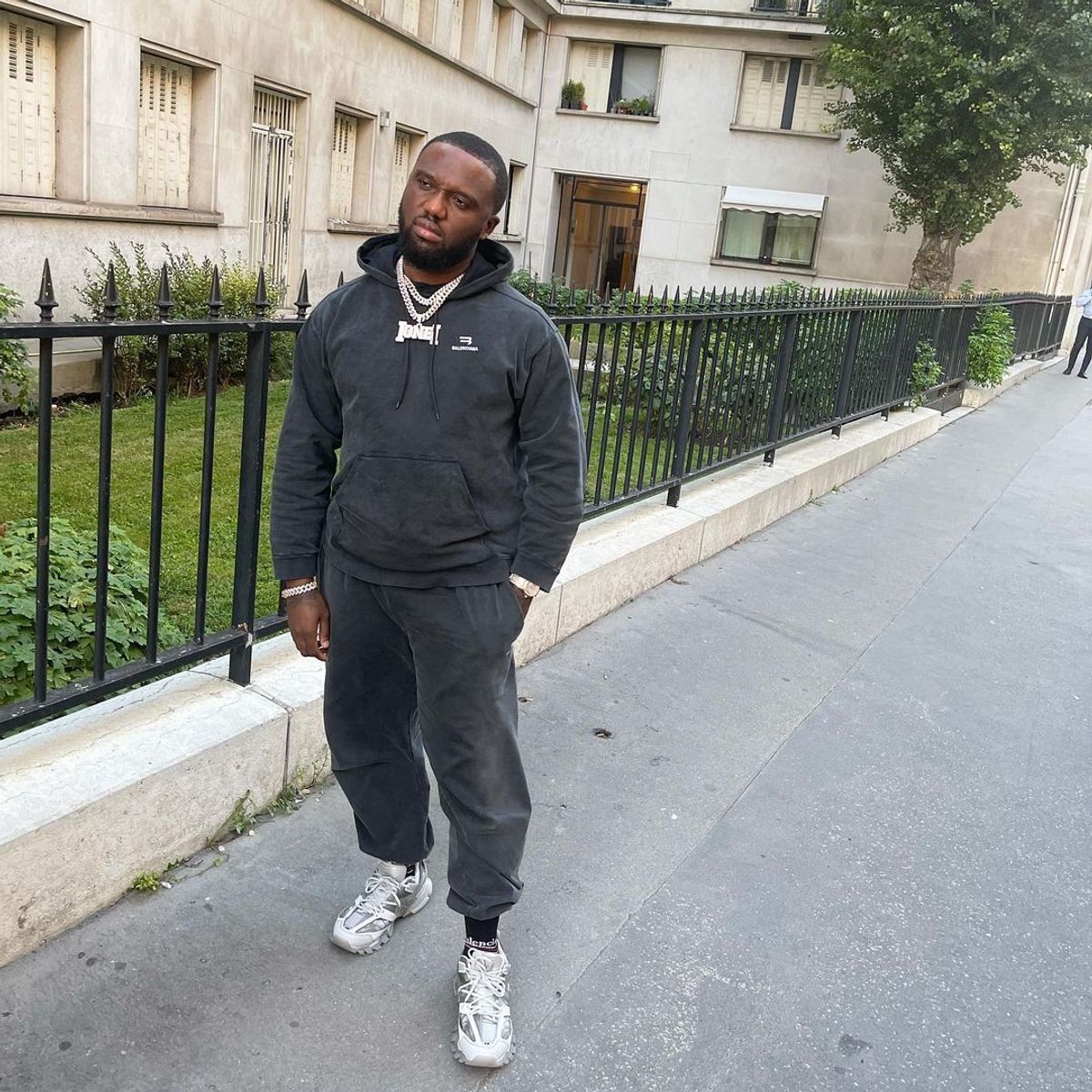 Headie One Outfit from September 30, 2021 | WHAT’S ON THE STAR?