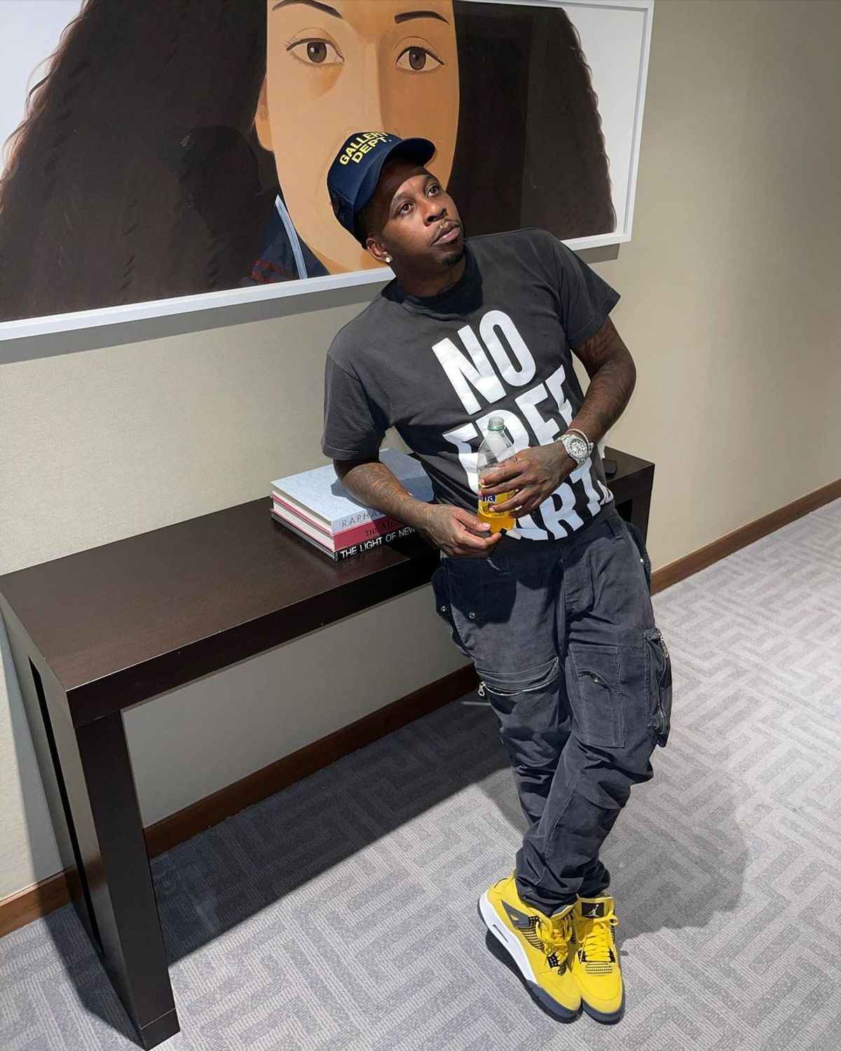 Lil Duke Outfit from October 2, 2021 | WHAT’S ON THE STAR?