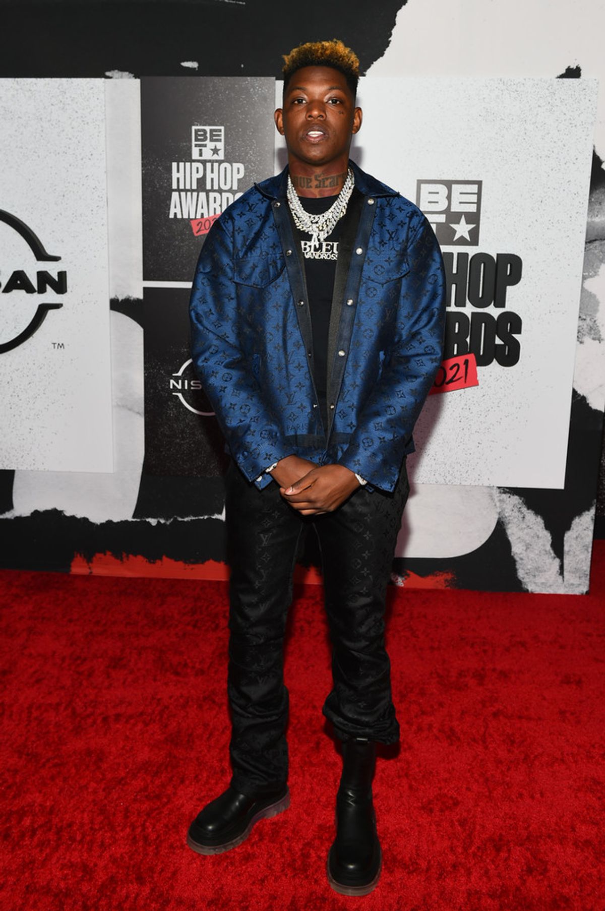 Yung Bleu Outfit from October 3, 2021 | WHAT’S ON THE STAR?