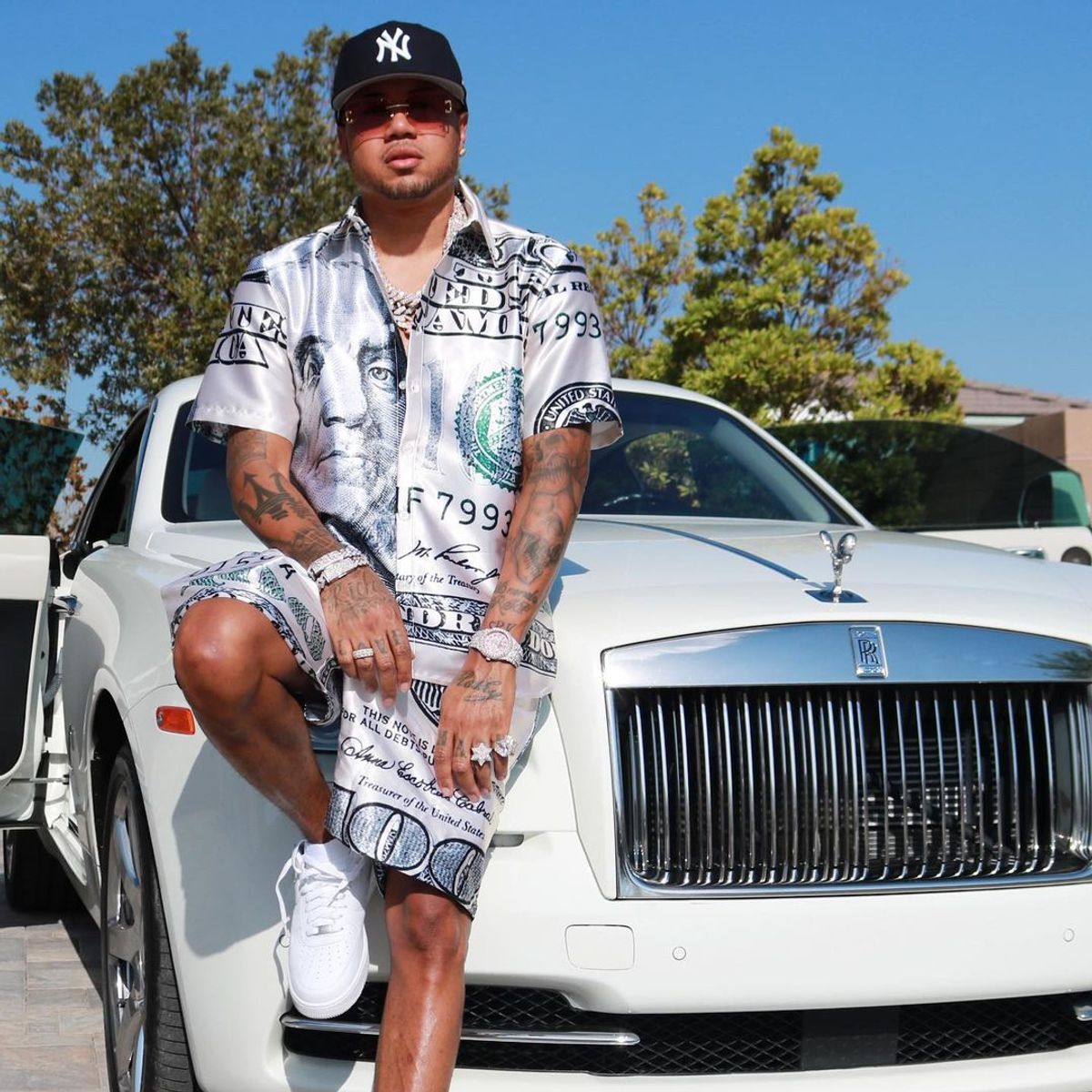 Mazi Vs: Outfits, Clothes, Style and Fashion | WHAT’S ON THE STAR?