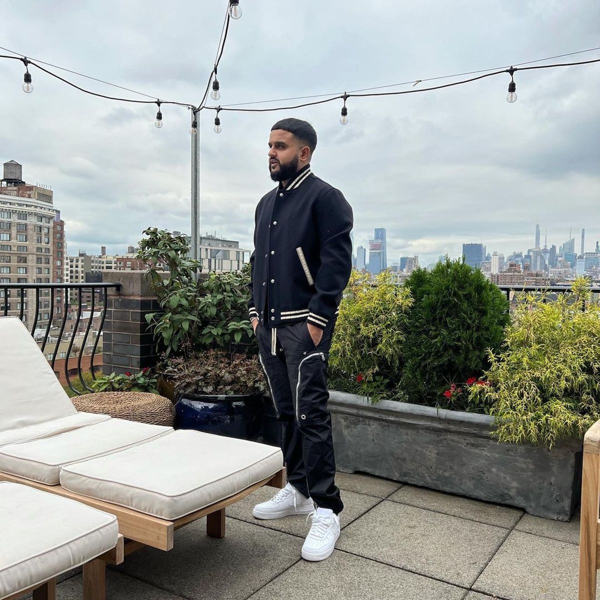 Nav Outfit from October 6, 2021 | WHAT’S ON THE STAR?