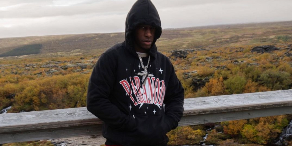 Paranoid: Clothing, Shoes & Accessories | WHAT’S ON THE STAR?