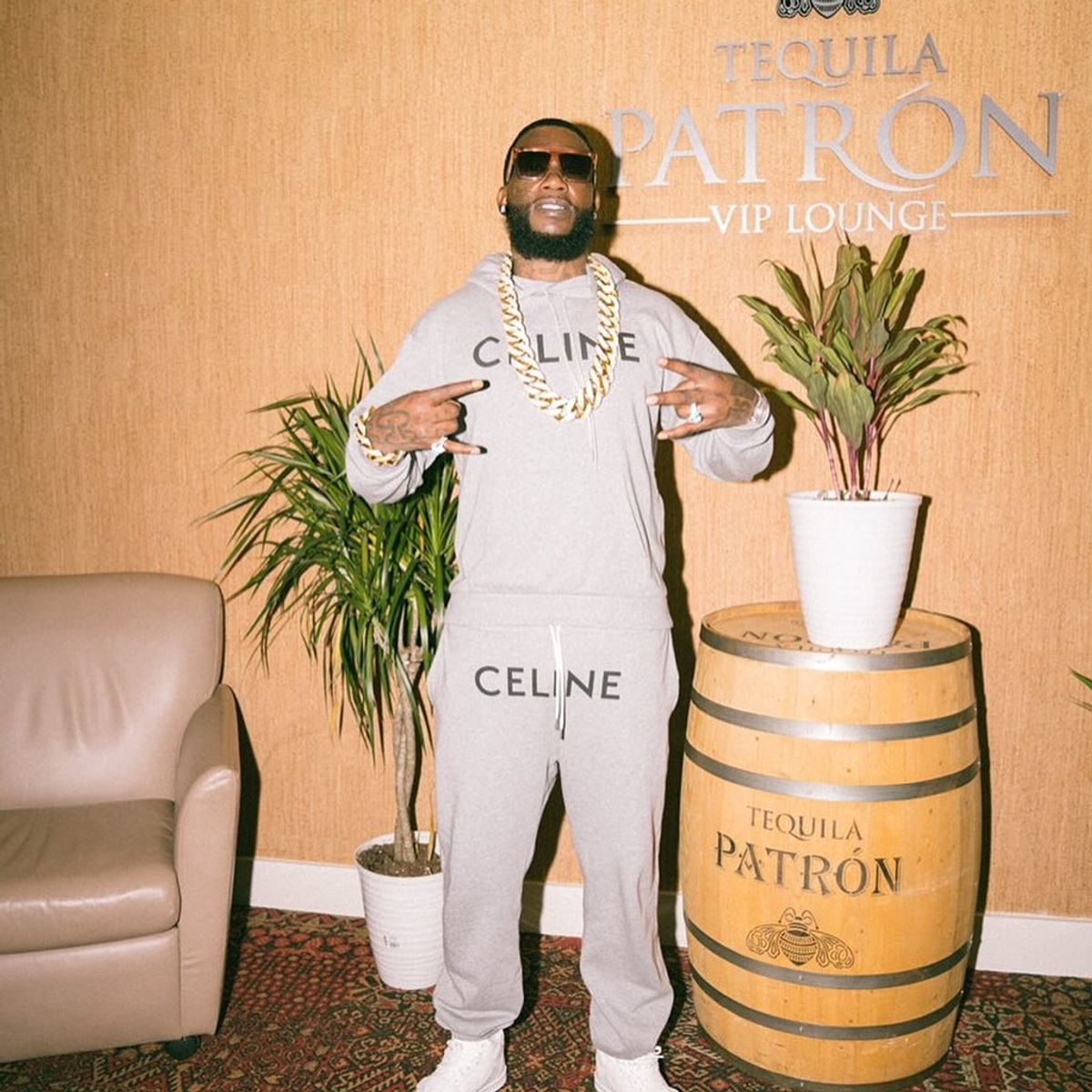 Gucci Mane Outfit from October 13, 2021 | WHAT’S ON THE STAR?