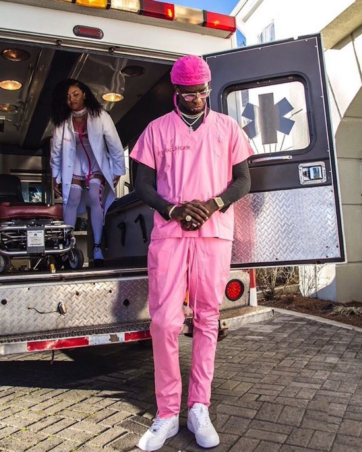 Young Thug Outfit from February 7, 2016 | WHAT’S ON THE STAR?