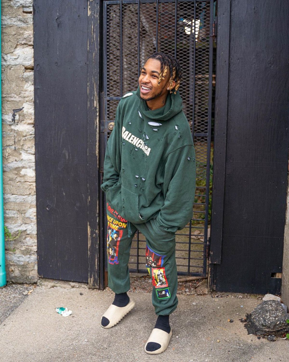 DDG Outfit from October 15, 2021 | WHAT’S ON THE STAR?