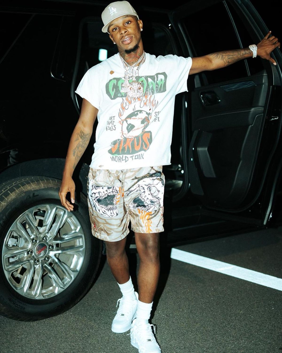 Toosii Outfit from October 16, 2021 | WHAT’S ON THE STAR?