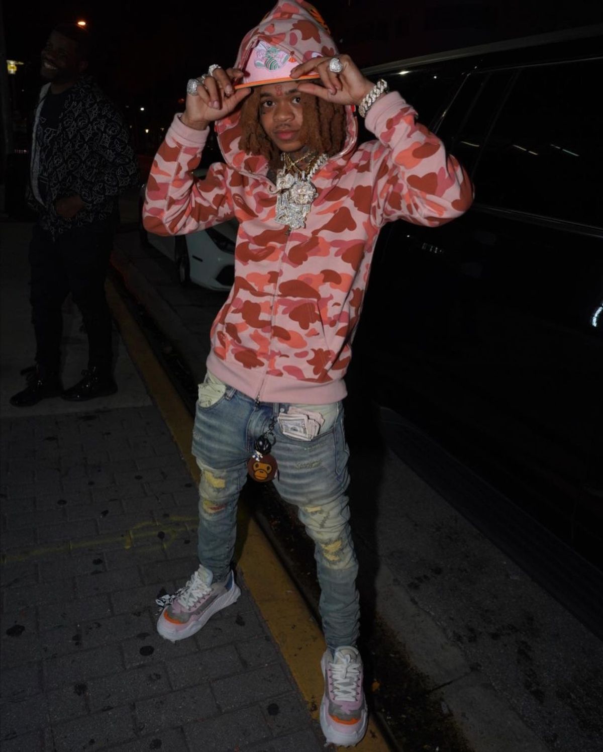 SpotemGottem Outfit from October 21, 2021 | WHAT’S ON THE STAR?