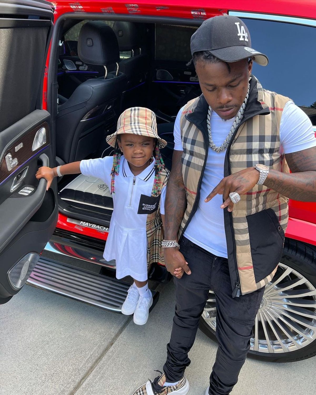 DaBaby Outfit from October 25, 2021 | WHAT’S ON THE STAR?