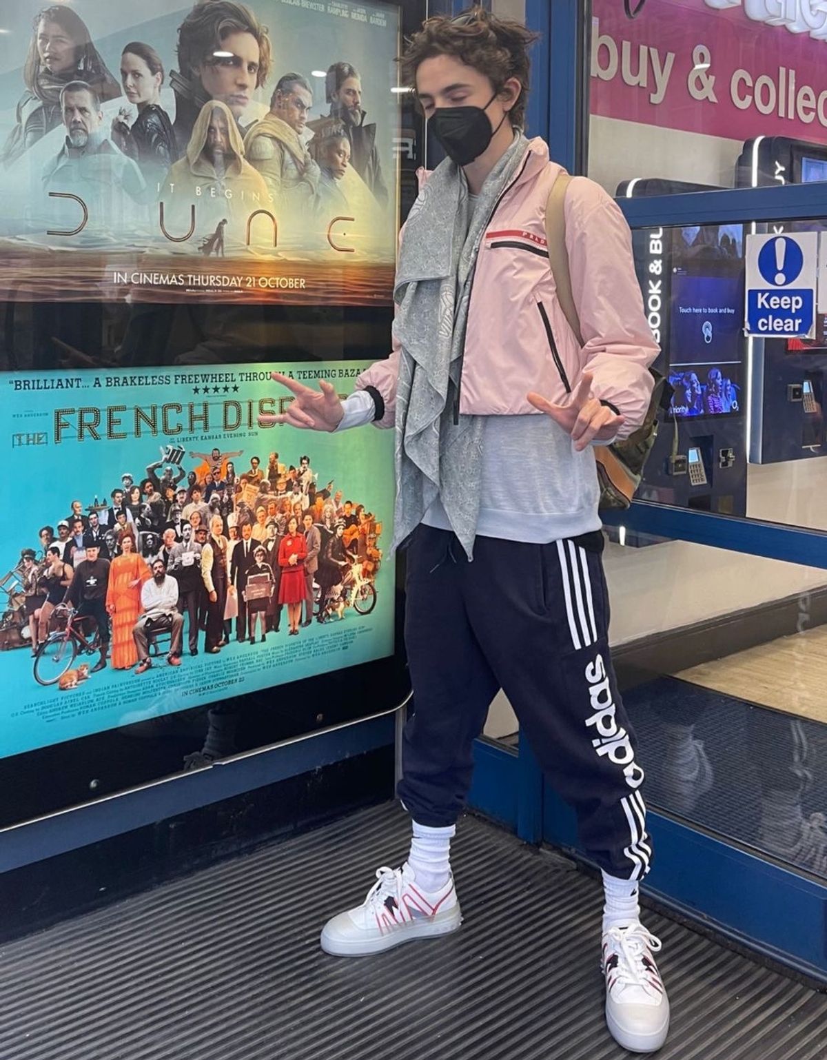 Timothee Chalamet Outfit from October 27, 2021 | WHAT’S ON THE STAR?