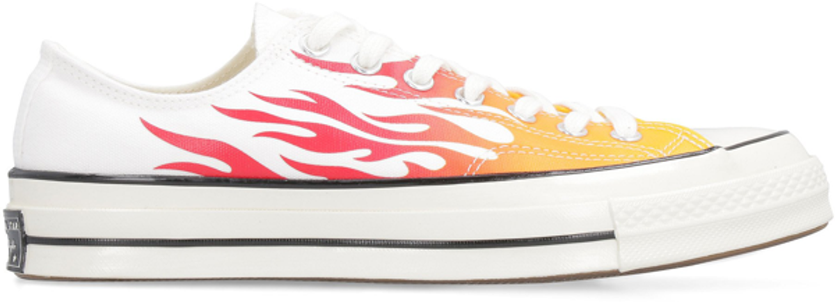 Converse Chuck Flame Print Low White Sneakers | WHAT’S ON THE STAR?