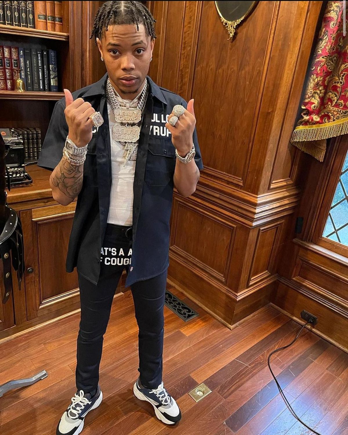 Lil Migo Outfit from November 14, 2021 | WHAT’S ON THE STAR?