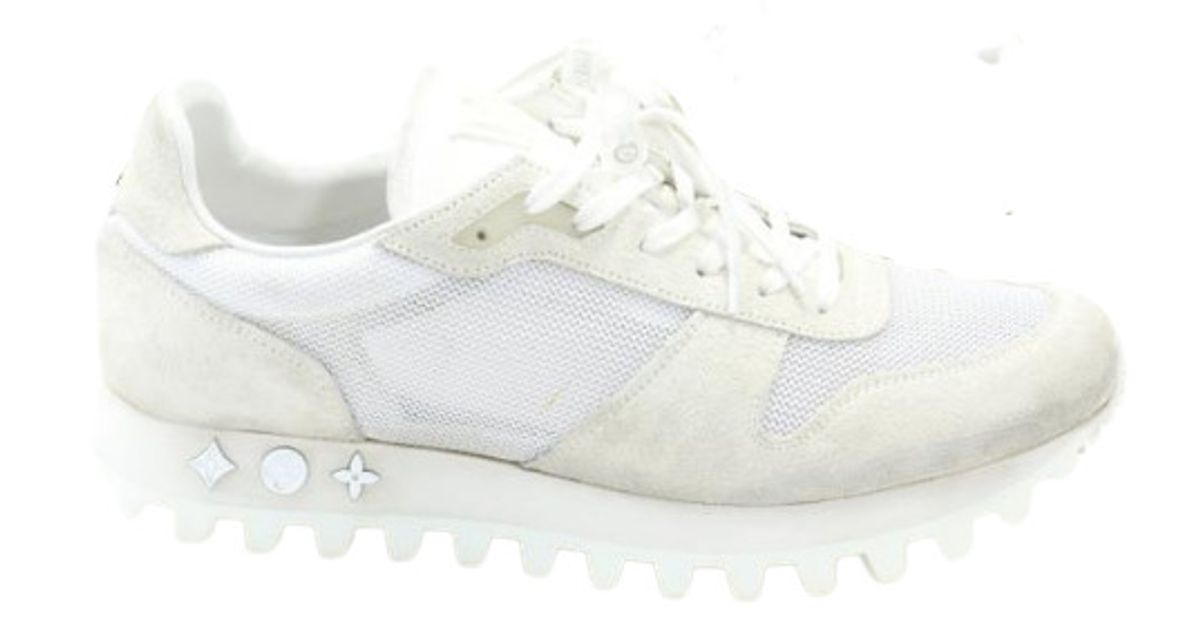 Louis Vuitton White Runner Sneakers | WHAT’S ON THE STAR?