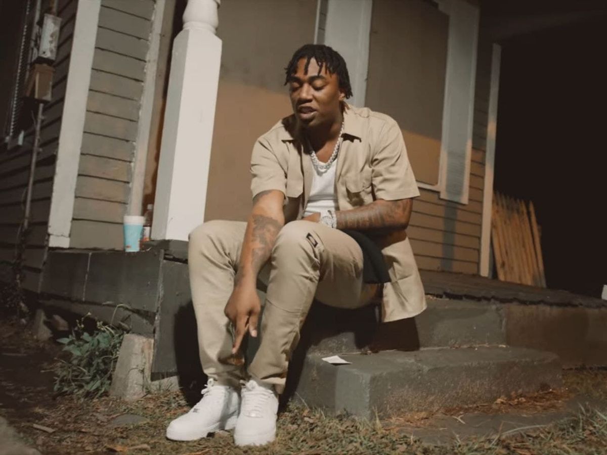 Fredo Bang Outfit from December 3, 2021 | WHAT’S ON THE STAR?