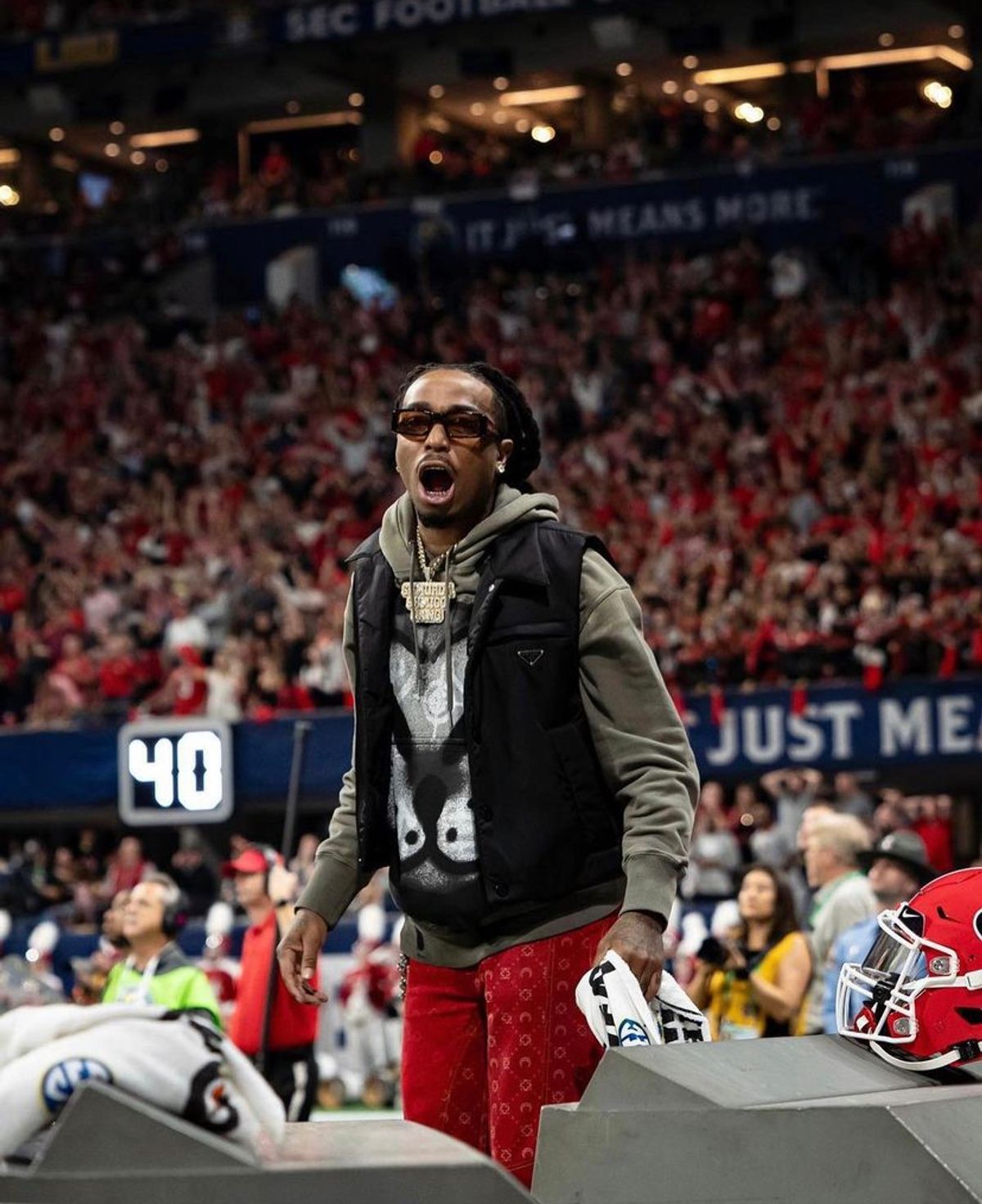 Quavo Outfit from December 5, 2021 | WHAT’S ON THE STAR?