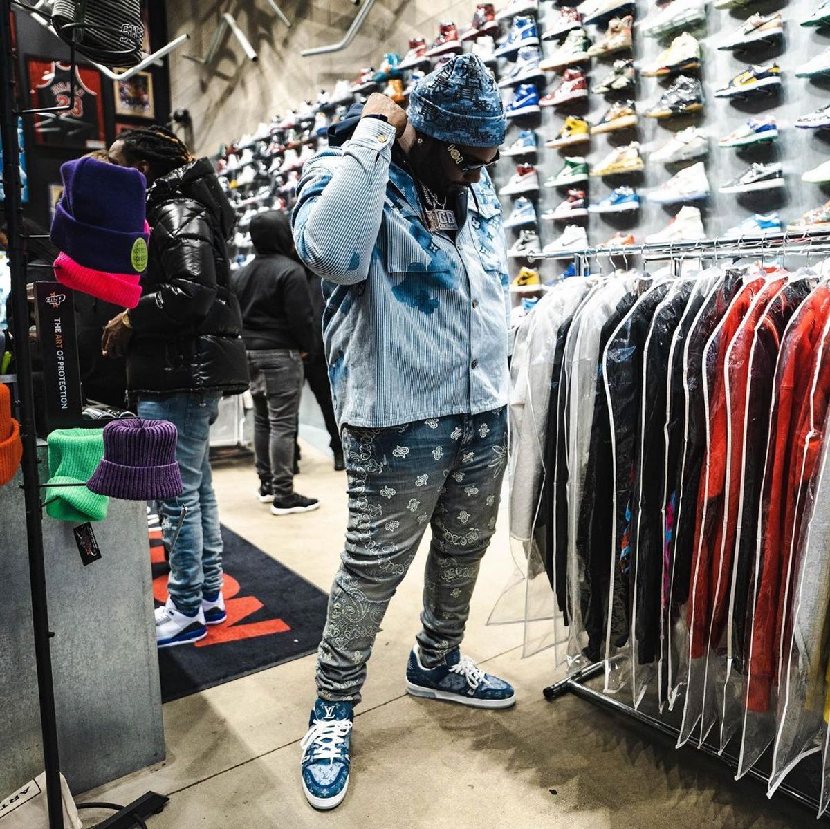 Peezy Outfit from December 7, 2021 | WHAT’S ON THE STAR?