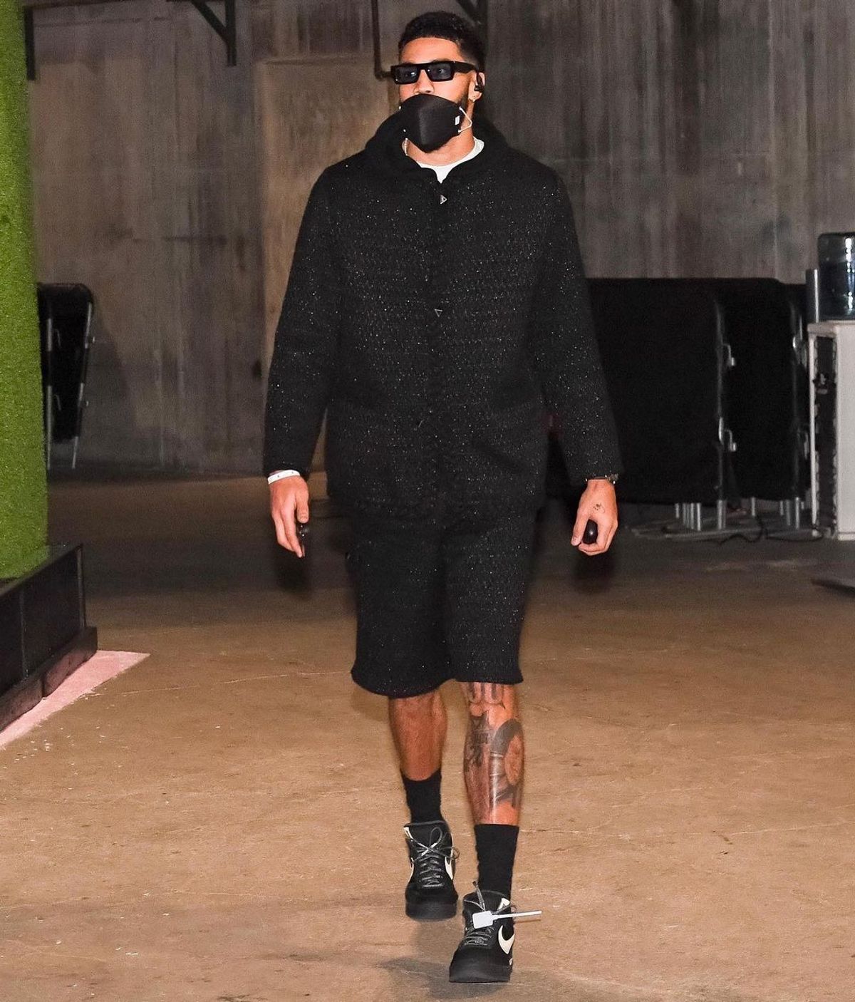 Jayson Tatum Outfit from December 8, 2021 | WHAT’S ON THE STAR?