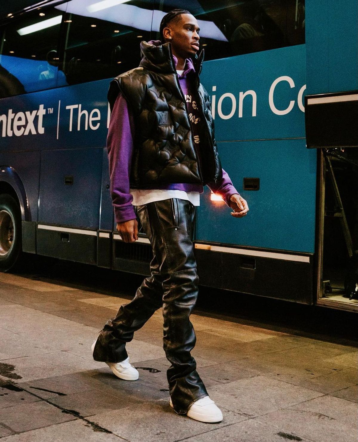 Shai Outfit from December 9, 2021 | WHAT’S ON THE STAR?