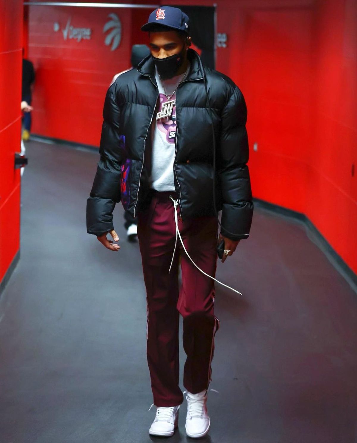 Jayson Tatum Outfit from December 11, 2021 | WHAT’S ON THE STAR?