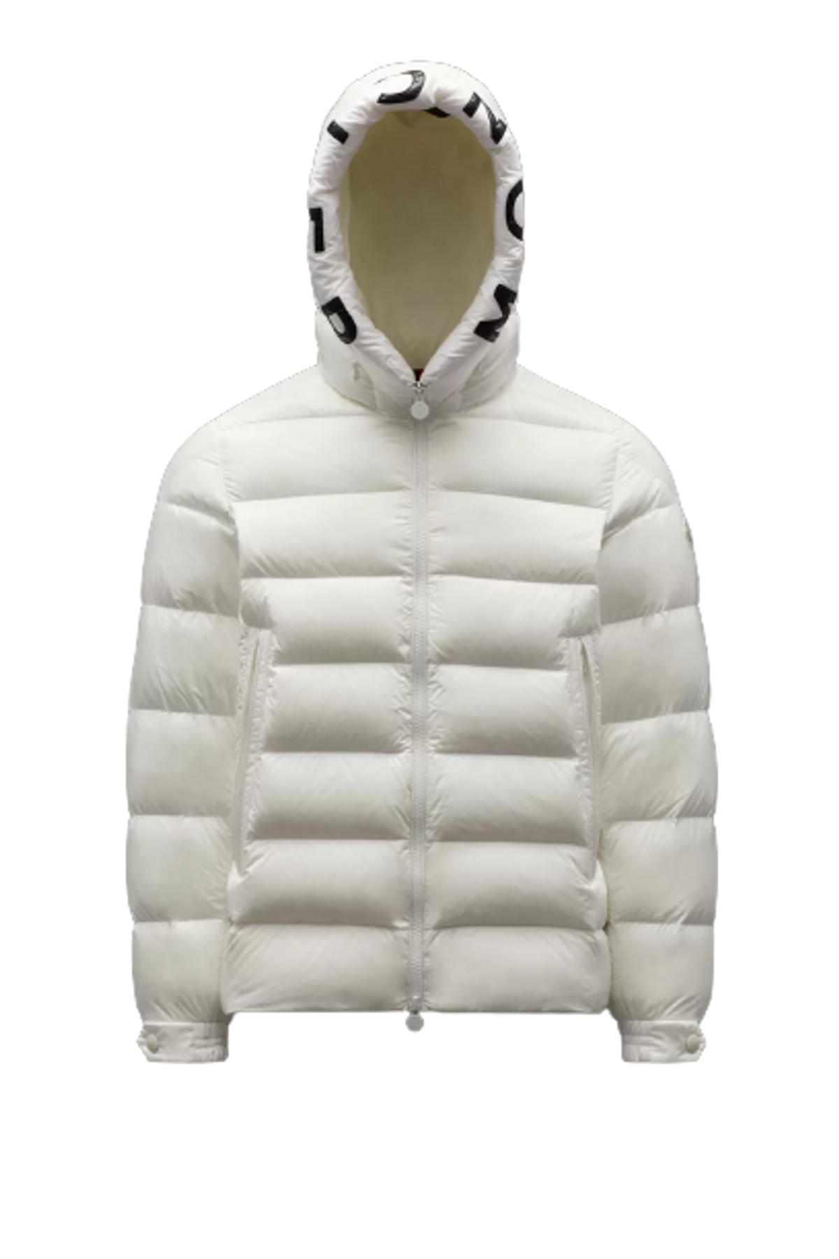Moncler Short Down Jacket | WHAT’S ON THE STAR?