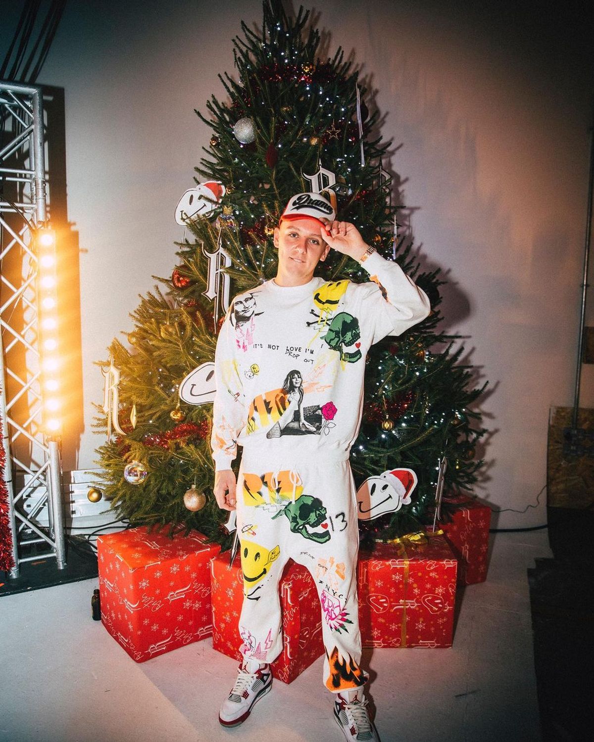 Aitch Outfit from December 14, 2021 | WHAT’S ON THE STAR?