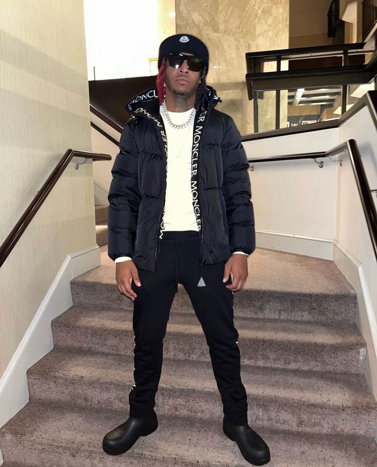 Lil Keed Outfit from December 19, 2021 | WHAT’S ON THE STAR?