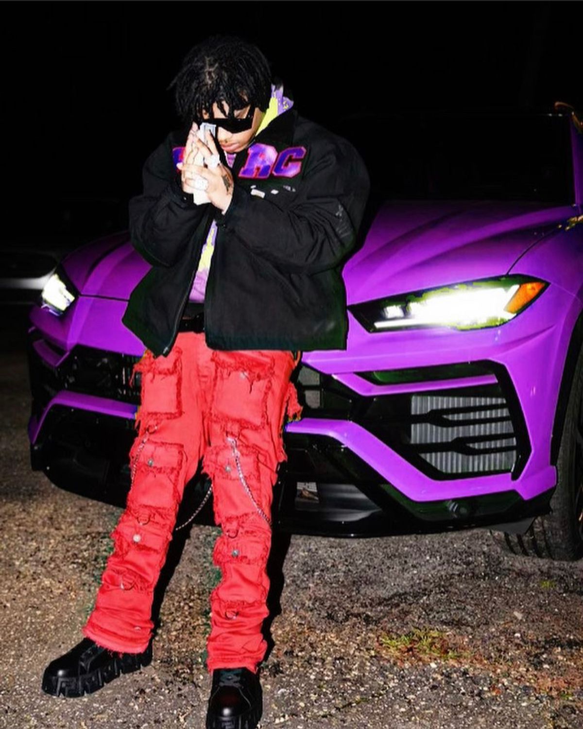 No Cap Outfit from January 21, 2022 | WHAT’S ON THE STAR?