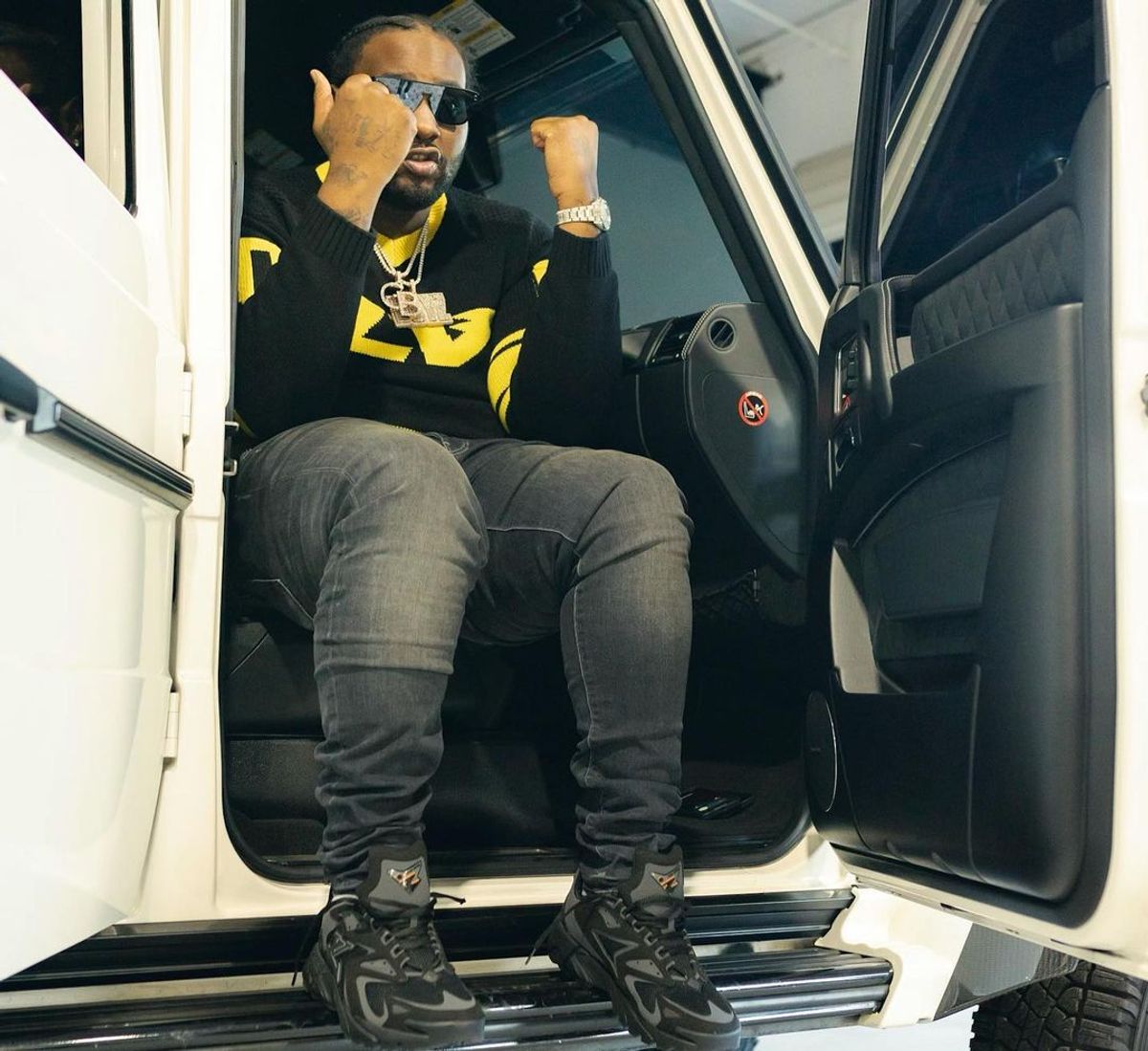 Peezy Outfit from January 25, 2022 | WHAT’S ON THE STAR?